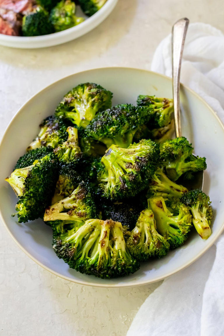 What to Serve with Smoked Brats