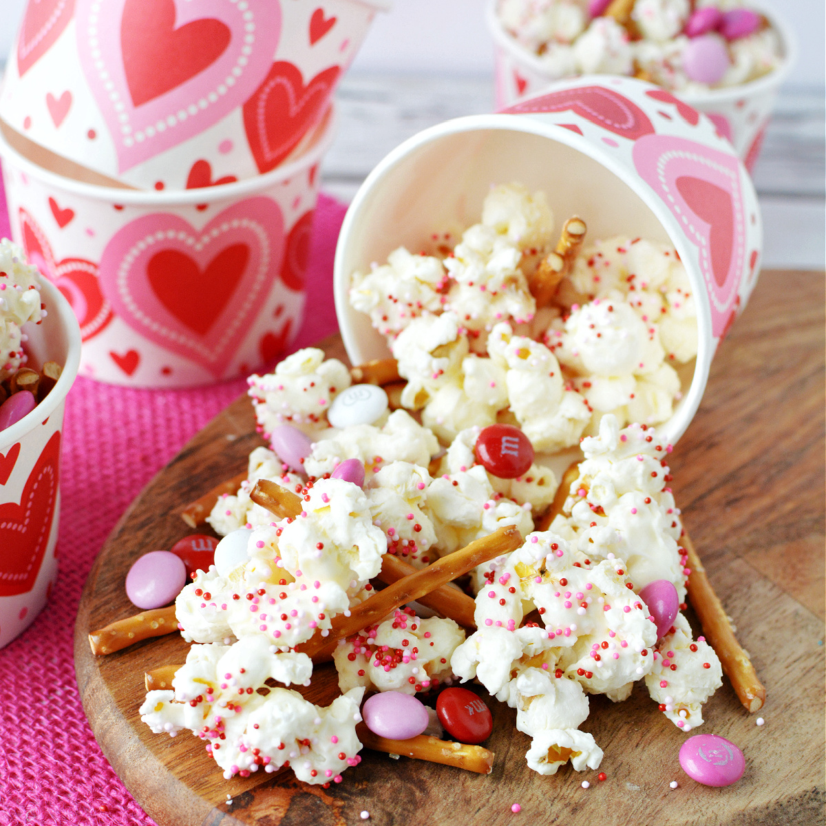 Everyone Loves this Valentine's Day Snack Mix