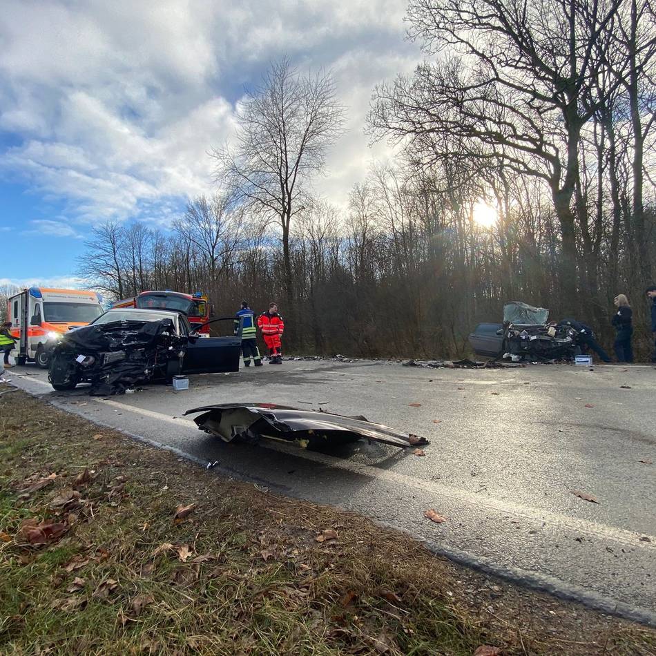 Schwerer Unfall auf der B268: 64-Jähriger schwebt in Lebensgefahr