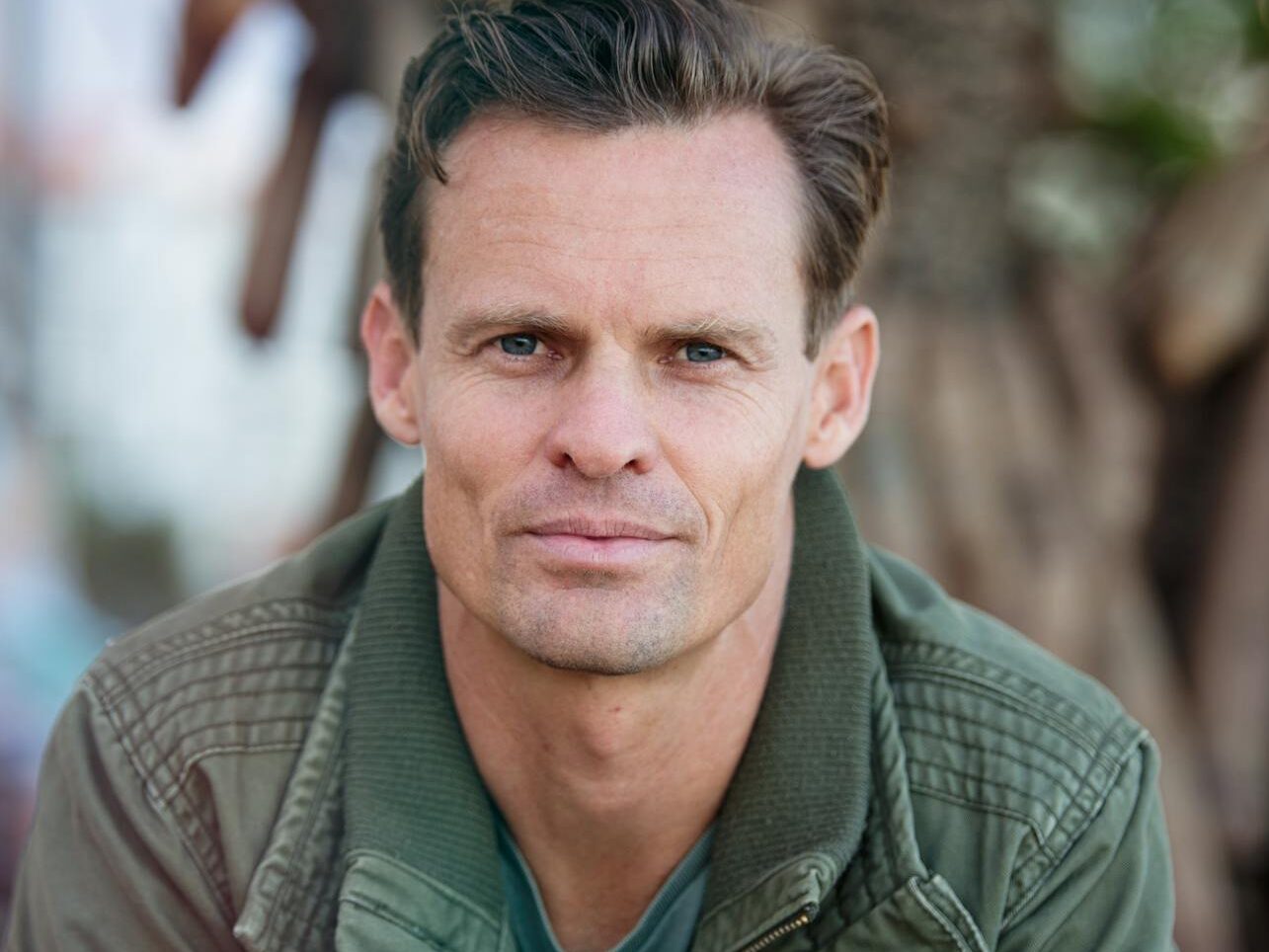 15 Red Flags Men Look Out for on a First Date