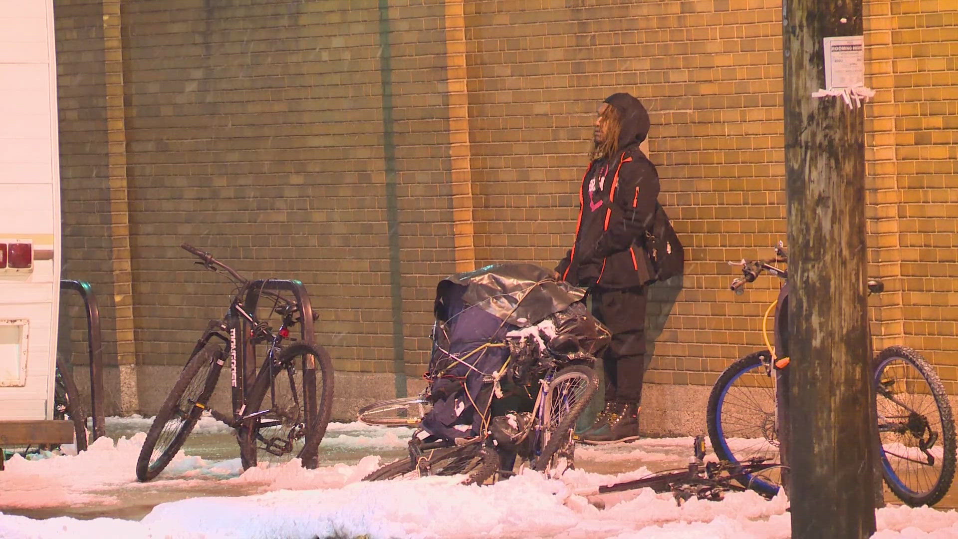 Cities of Cleveland, Akron activate warming centers amid freezing ...