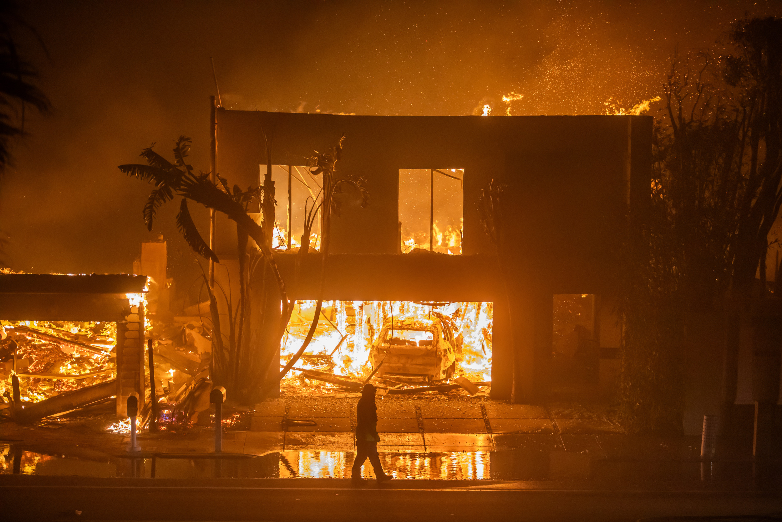 California Wildfire Update: Will Red Flag Warnings Be Extended Again?