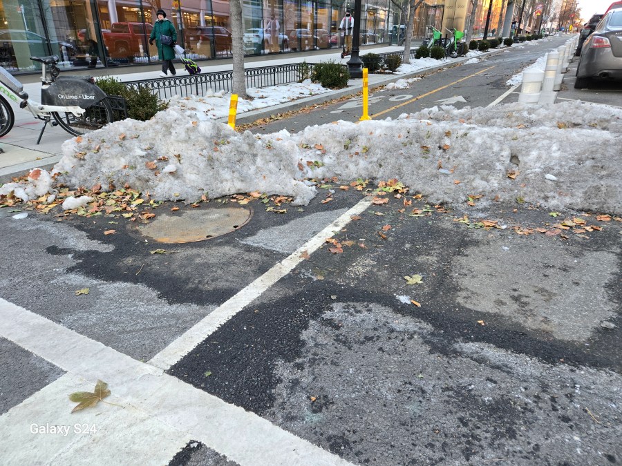 Snow woes continue as snow blocks DC bike paths