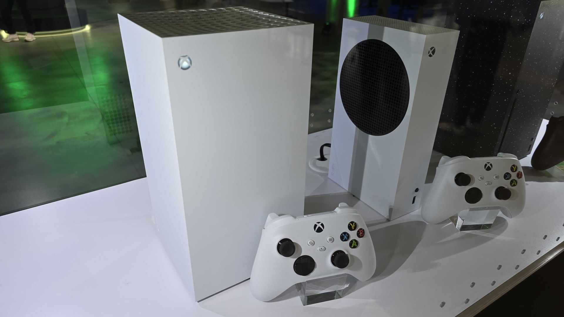 Xbox announces new repair options for Xbox consoles, including first ...