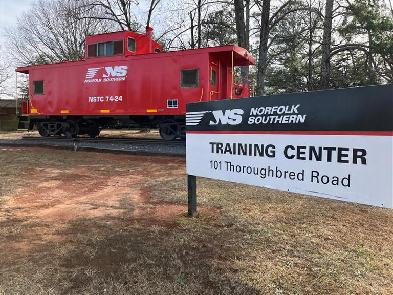Norfolk Southern offers look behind the scenes at safety training center