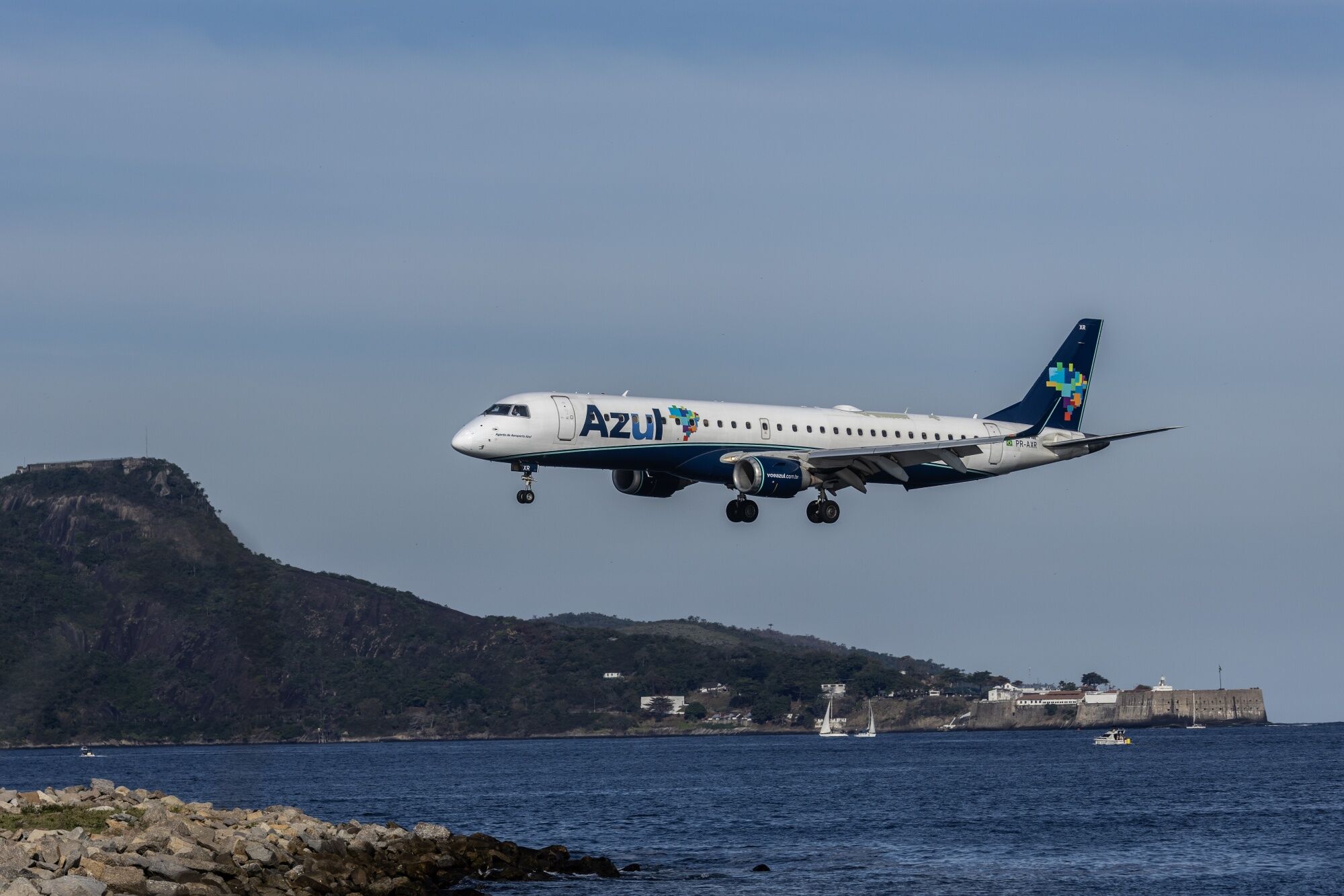 Azul, Abra Open Talks to Merge as Brazil’s Biggest Airline