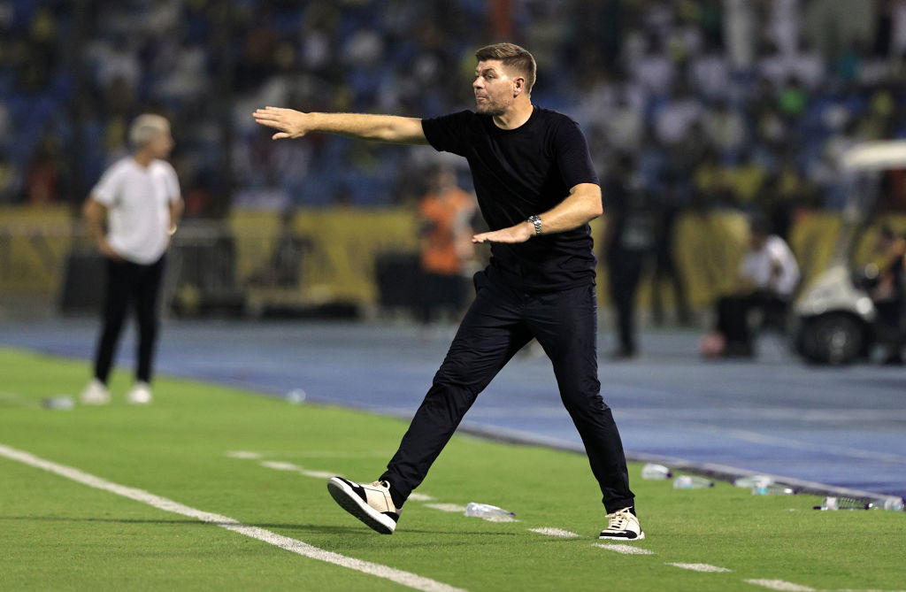 Steven Gerrard de saída do Al-Ettifaq