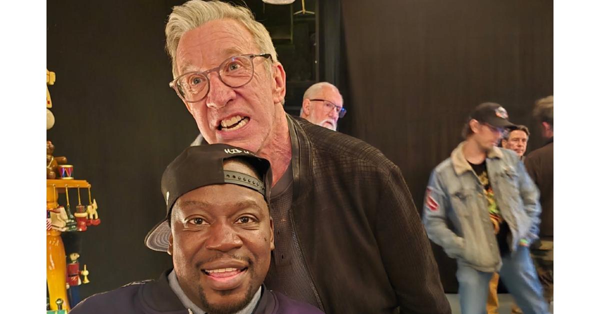 Why is Daryl Mitchell in a Wheelchair? Despite a Life-Changing Accident ...