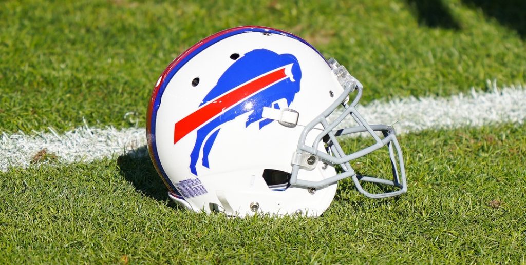 Bills sign veteran quarterback after loss