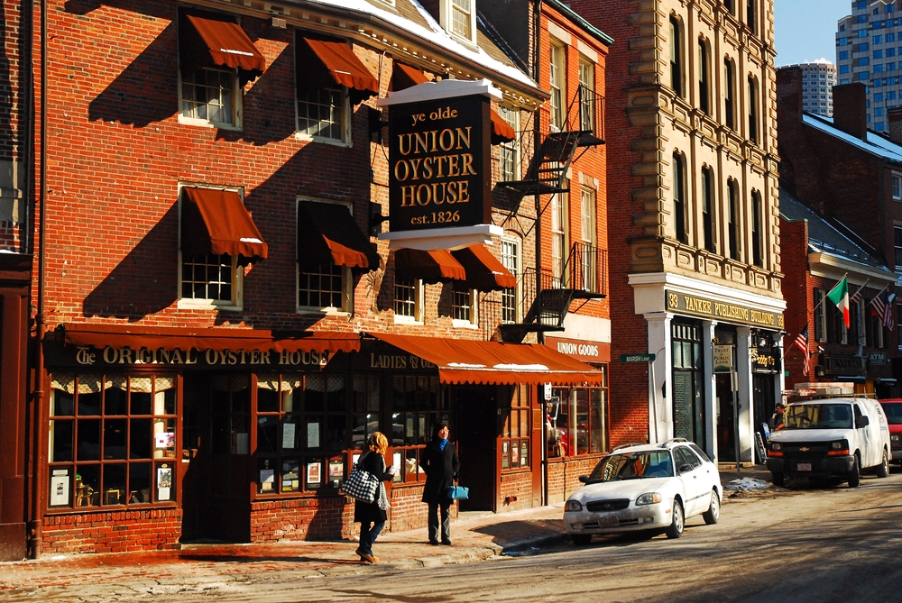 7 Best Foodie Neighborhoods in Boston: Where to Eat Like a Local in 2025