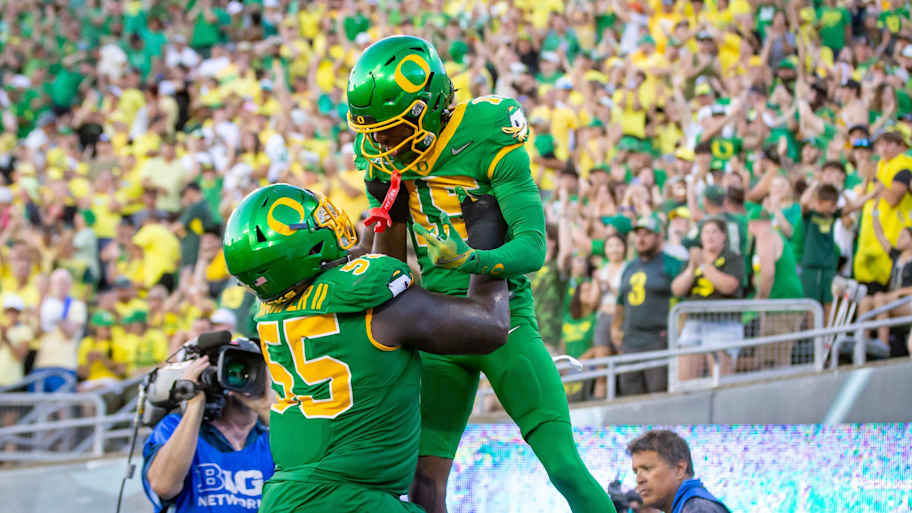 Oregon Ducks' Marcus Harper Reveals Strong Football Team Chemistry ...