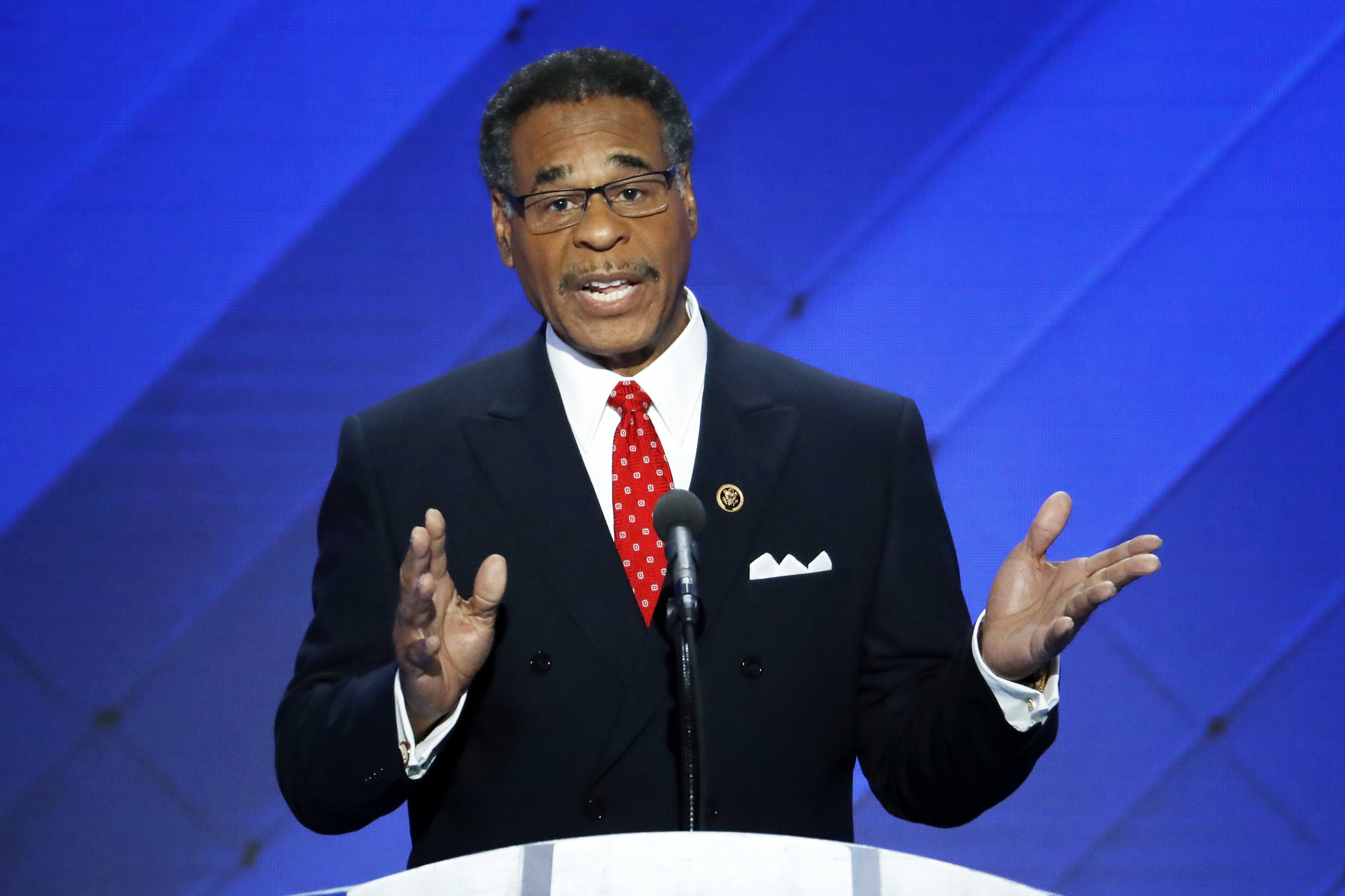 Missouri lawmaker voices support for ban of stock trading among ...