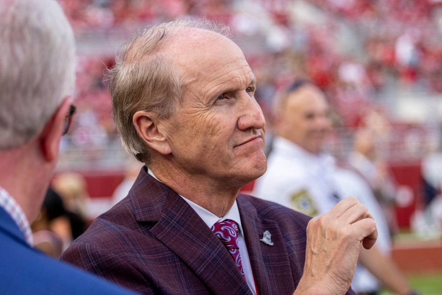 Stuart Bell stepping down after 10 years leading University of Alabama