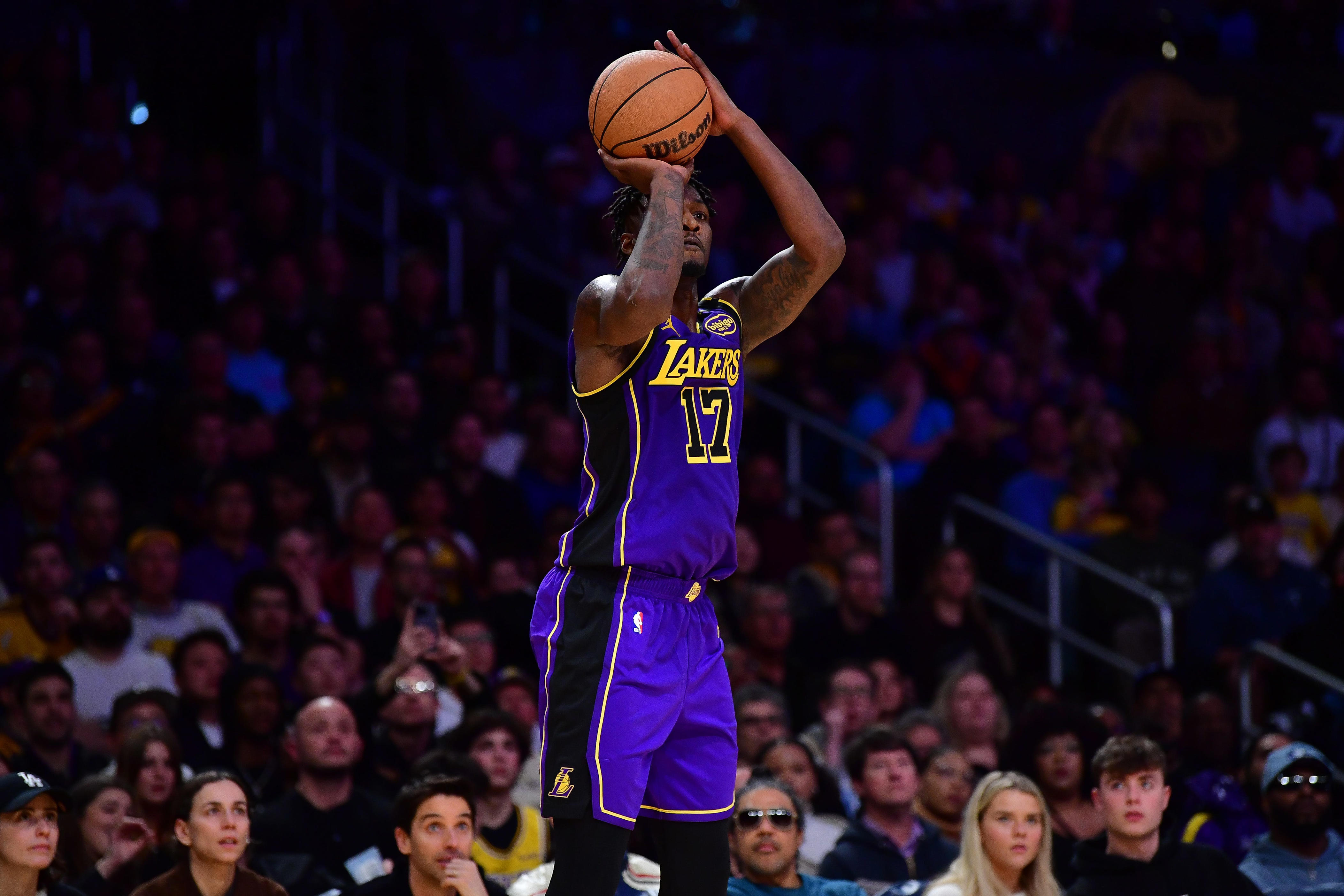 Is Dorian Finney-Smith playing tonight? Updates for Lakers forward