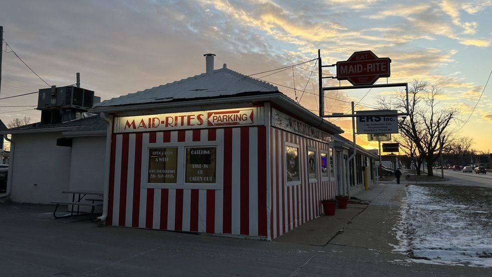 Maid Rite draws dinner-goers ahead of closure Wednesday evening