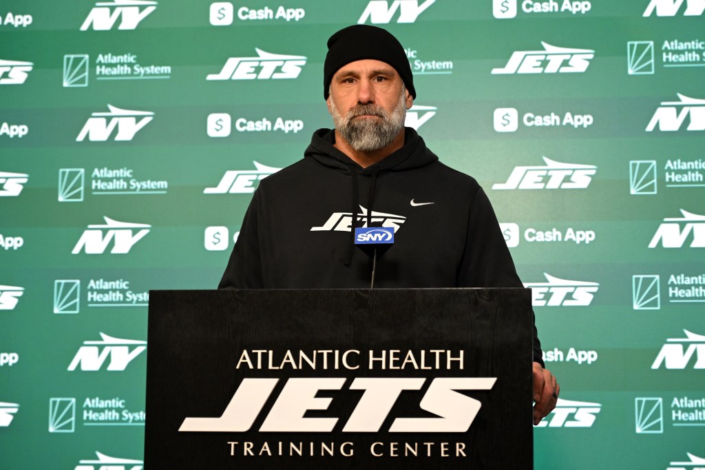 Jets’ Jeff Ulbrich interviews for Falcons defensive coordinator job
