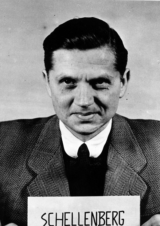 Mise šéfa Hitlerových špionů: Walter Schellenberg plánoval i atentát na ...