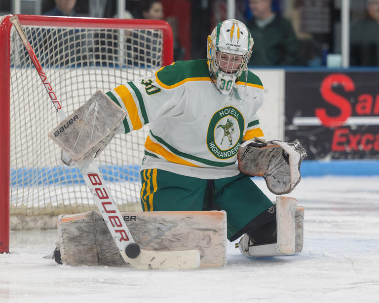 Prep roundup: Howell has longest hockey win streak in 16 years; focus ...