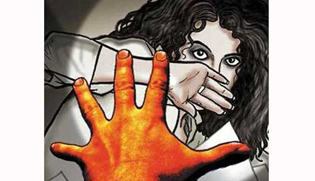 Polisi India Tangkap 49 Pria yang Perkosa Seorang Remaja Polisi India Tangkap 49 Pria yang Perkosa Seorang Remaja
