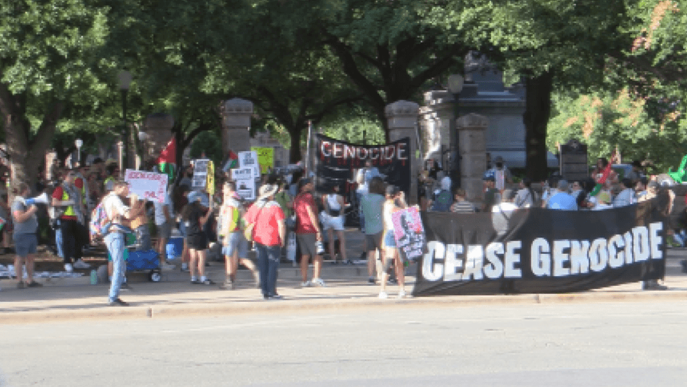 Austin Jewish, Palestinian communities react to ceasefire deal