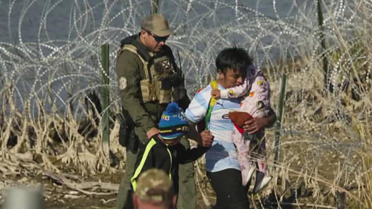 Undocumented workers seek legal counsel ahead of Trump's inauguration