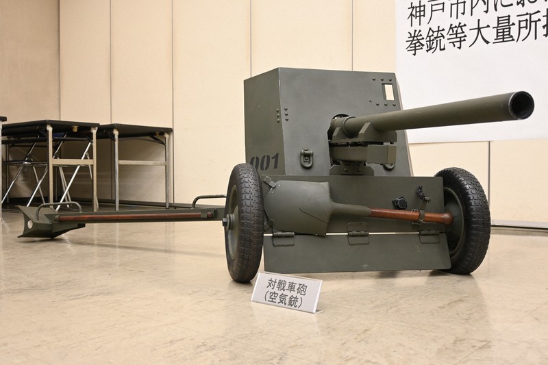 Kobe man who said he made pen-shaped pistol and 'antitank gun' arrested