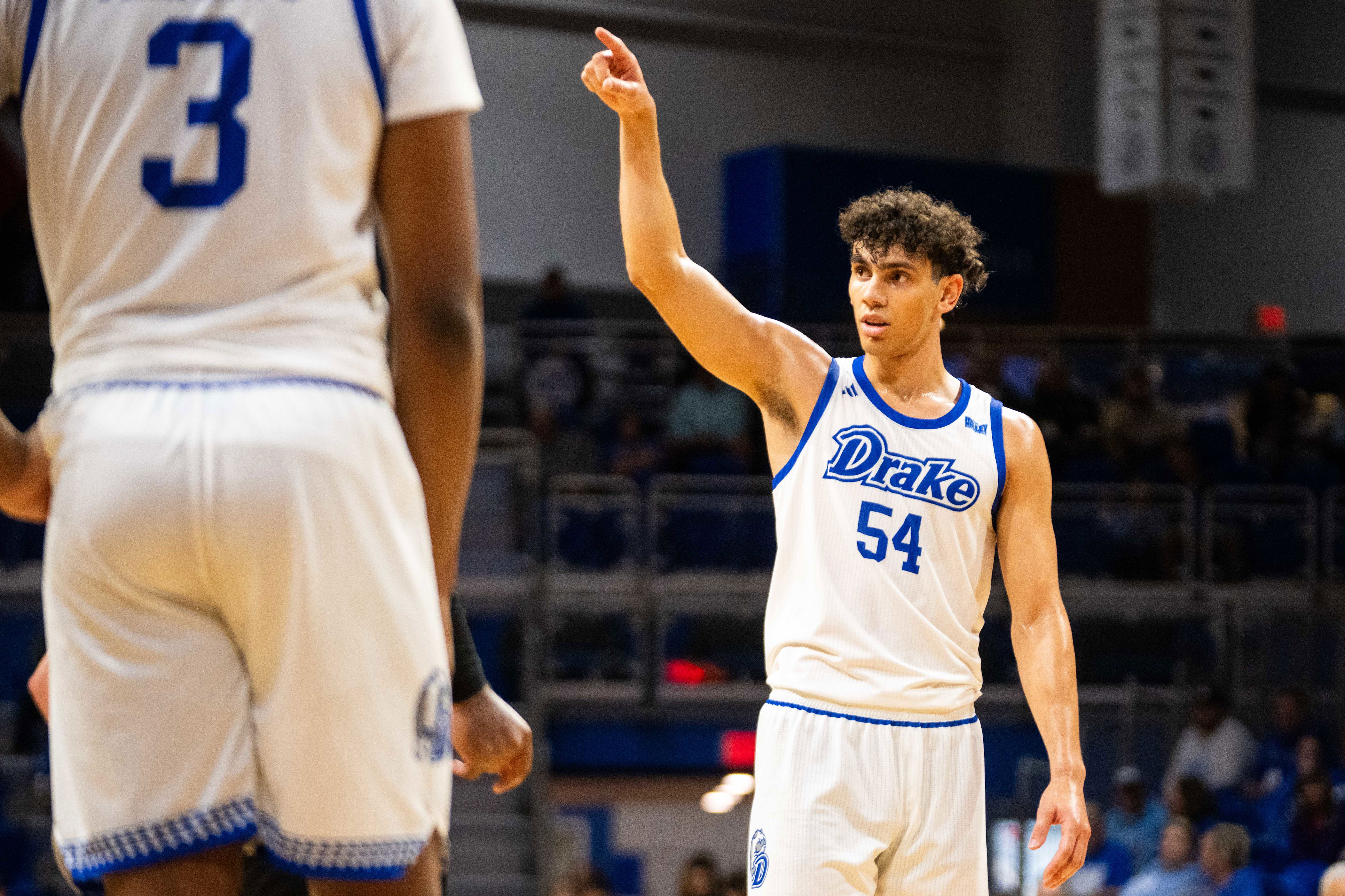 Kael Combs, Cam Manyawu stand out in Drake basketball's win over ...