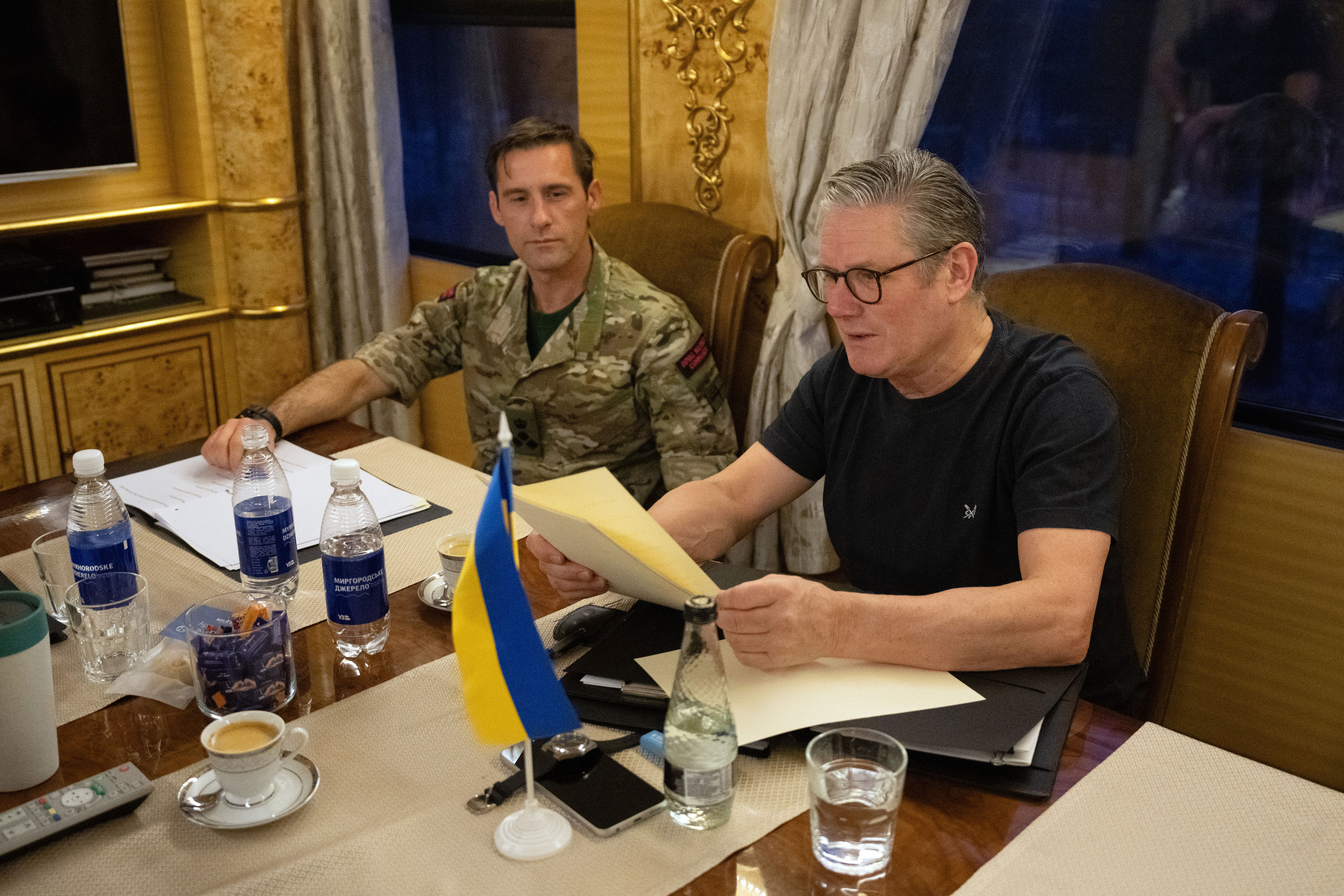 Keir Starmer arrives in Ukraine for surprise visit to sign ‘100-year ...