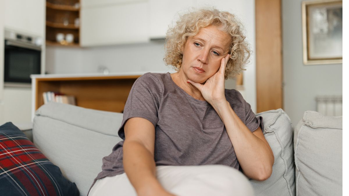 Jaw Pain? Common Triggers + the Warning Signs You Should Visit the ER