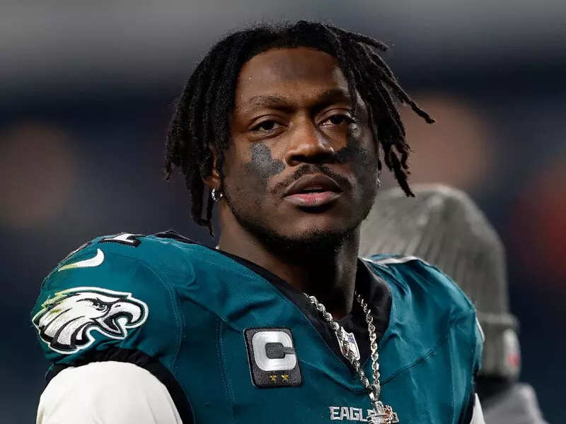 “I'm not pretending”: Eagles' A.J. Brown Fires Back at Critics Over ...