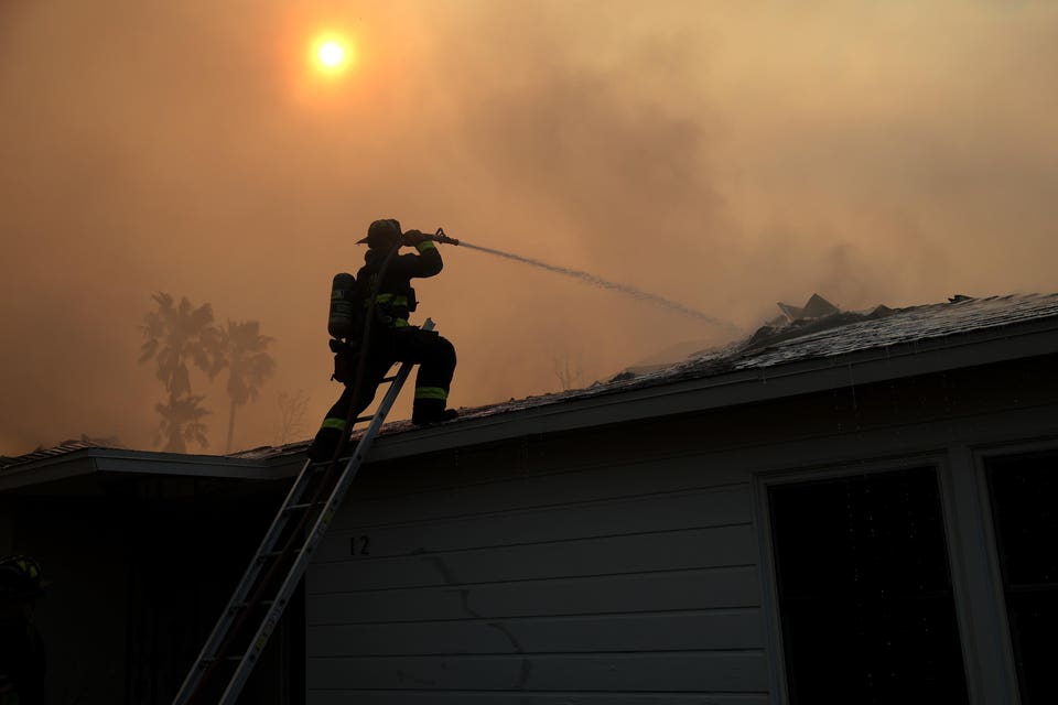 California Wildfire Live Updates: Firefighters Make Progress On ...