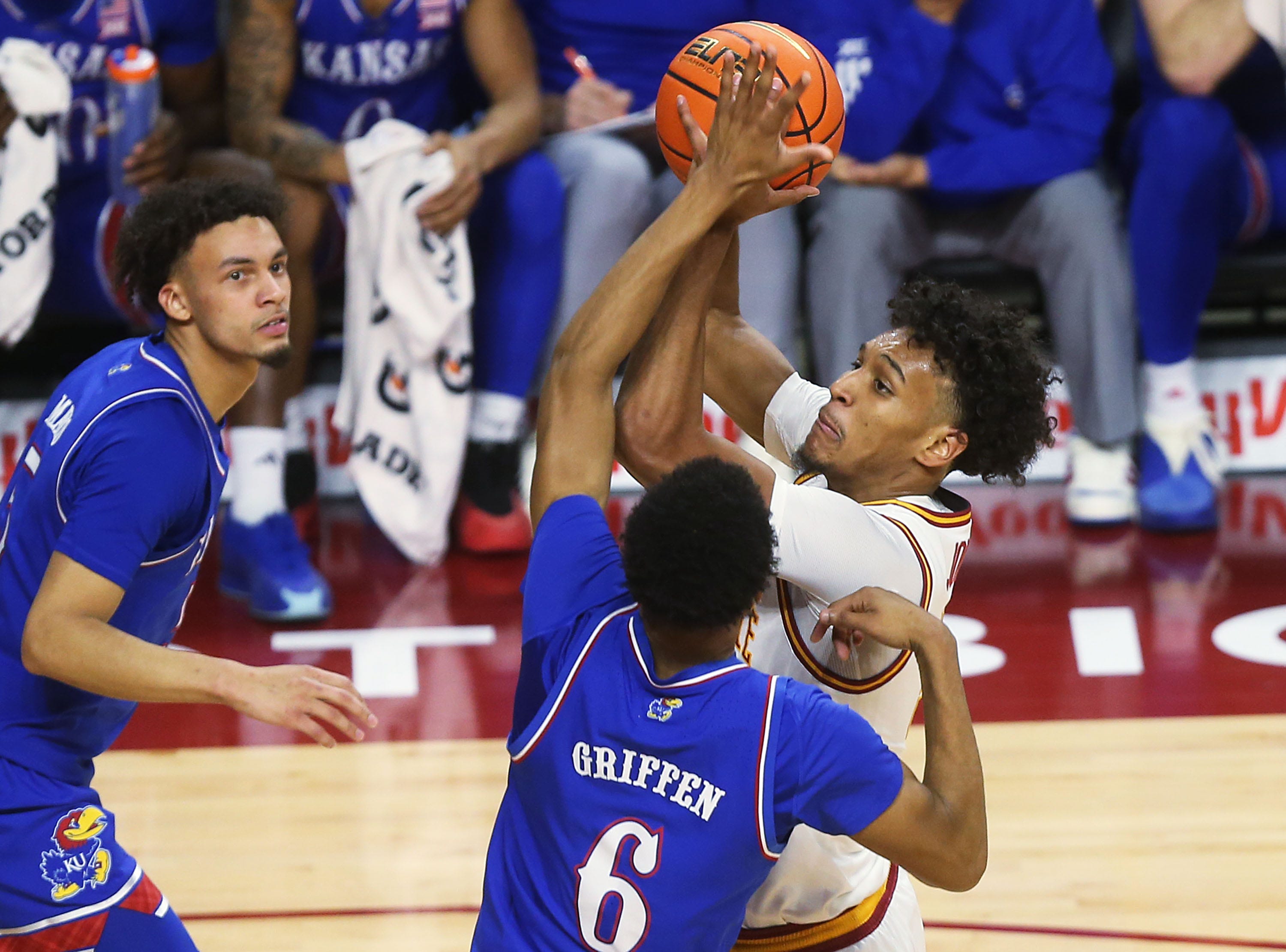 Big 12 men's basketball power rankings: Iowa State's Curtis Jones is ...