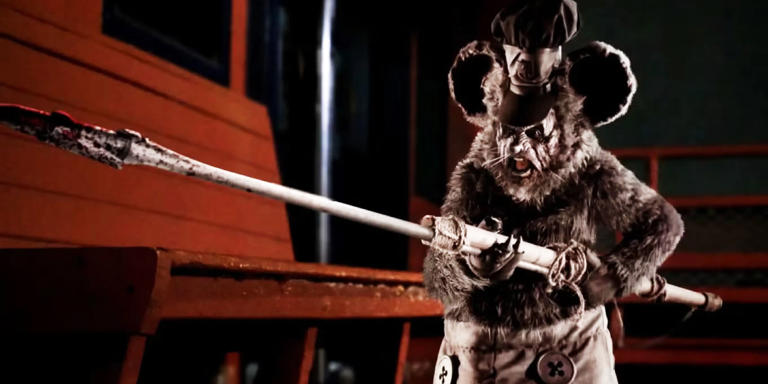 New Mickey Mouse Horror Movie Is Repeating Blood & Honey's Most ...