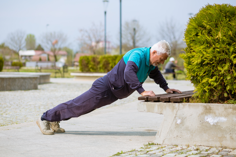 Expert breaks down how many push-ups people typically manage at ...