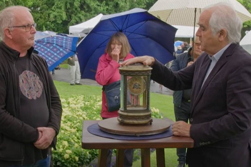 BBC Antiques Roadshow expert values 'scruffy' family heirloom at four ...