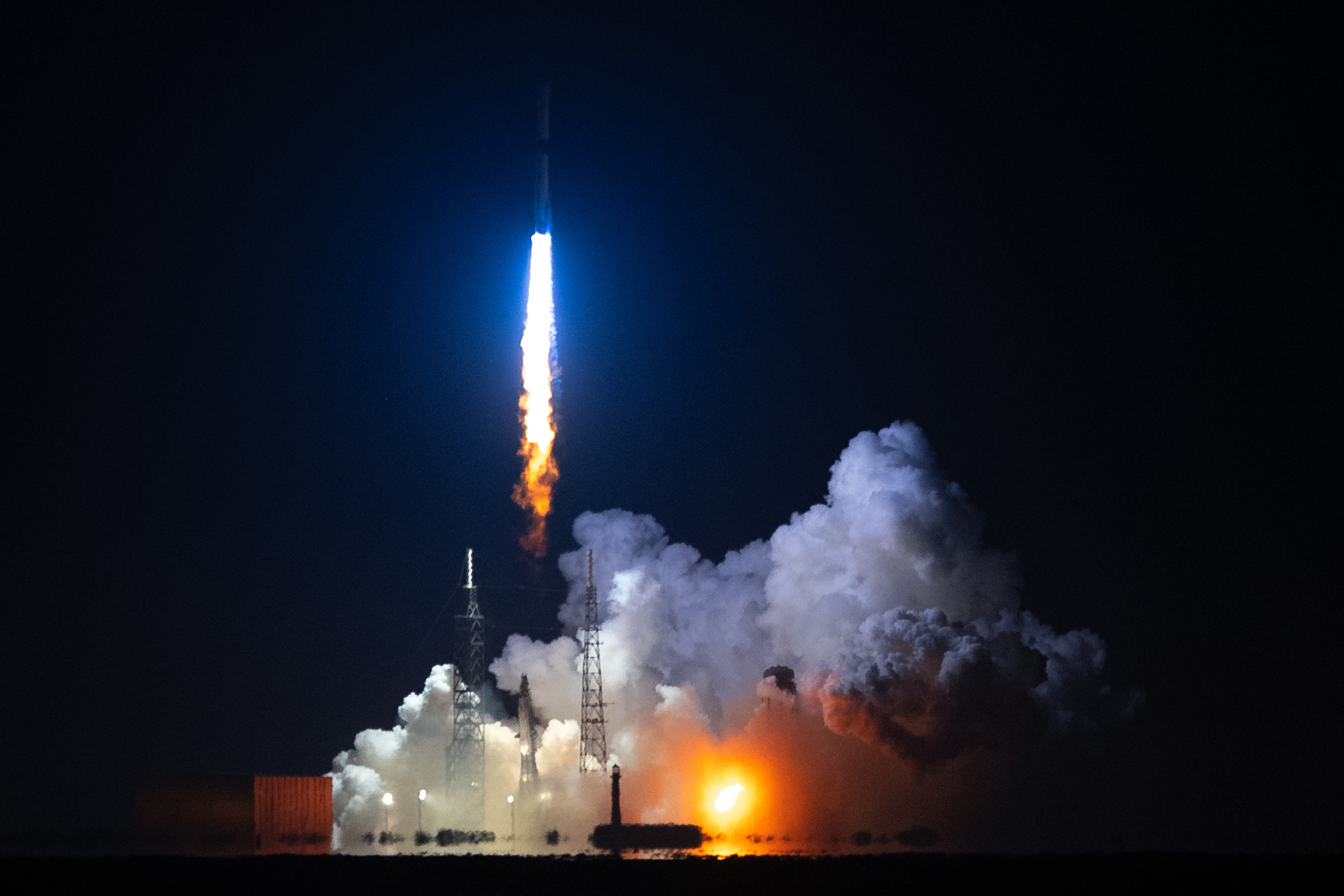 Blue Origin launches New Glenn rocket to orbit for the first time ...