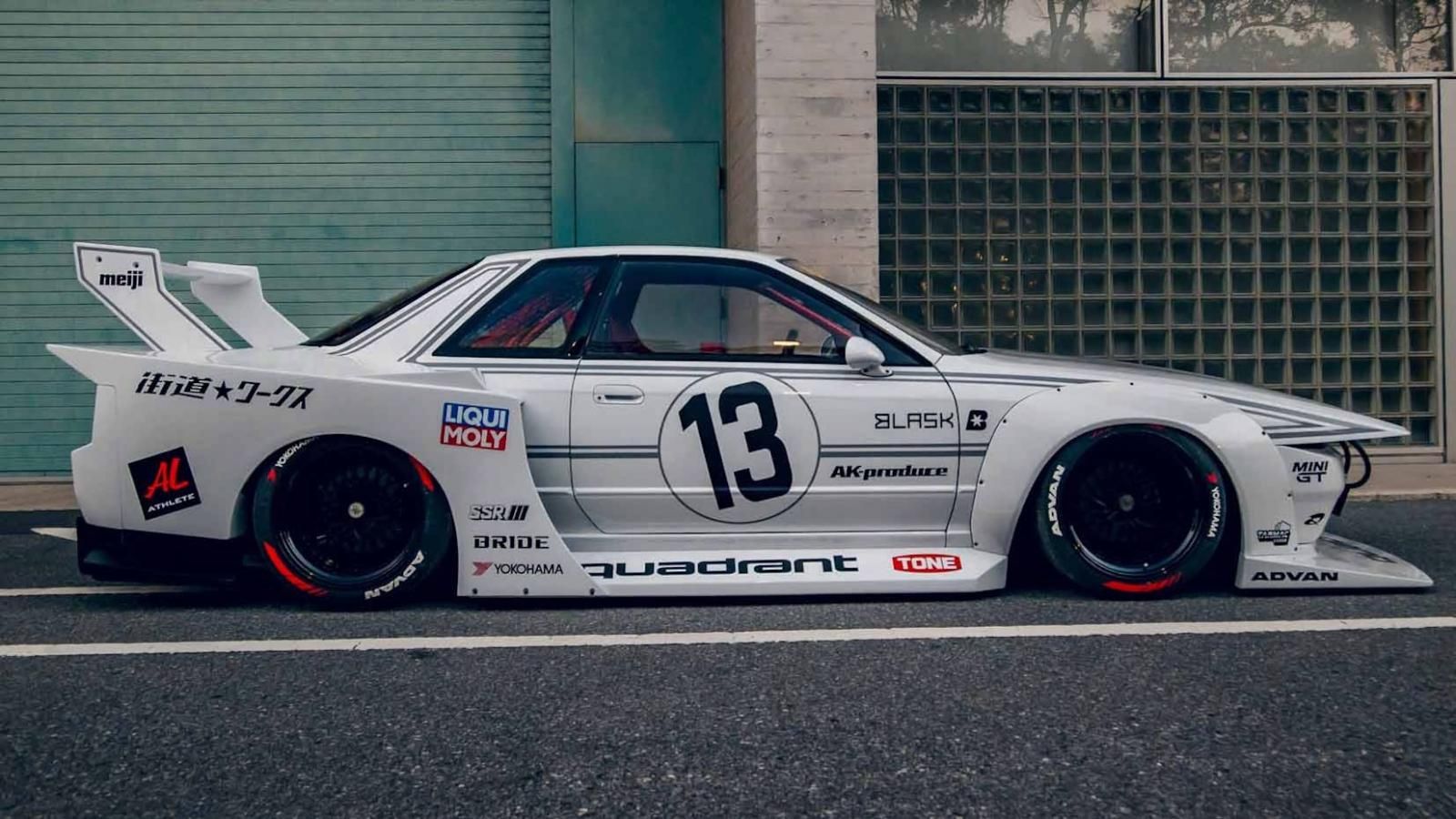 Il nuovo body kit di Liberty Walk per la R32 Skyline si ispira alle ...