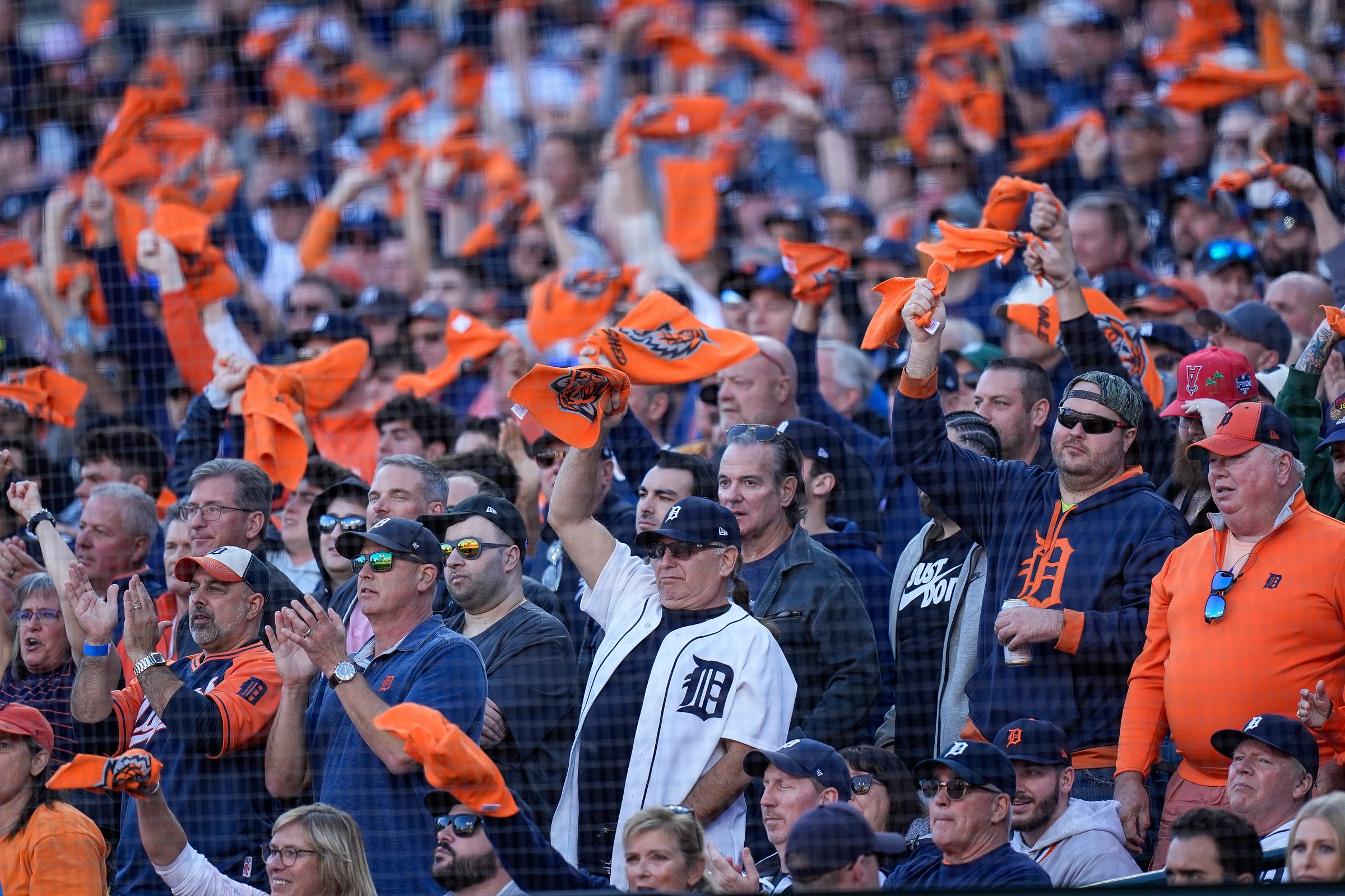 Detroit Tigers failed to pay hourly workers enough overtime, lawsuit states