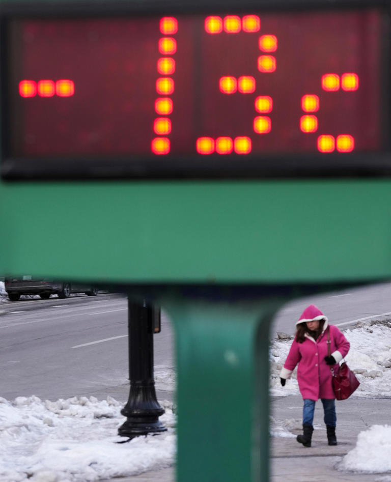 Arctic blast about to invade US. What happened to warm winter predictions?