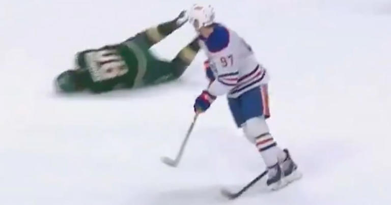 Connor McDavid, officials slammed after nasty crosscheck