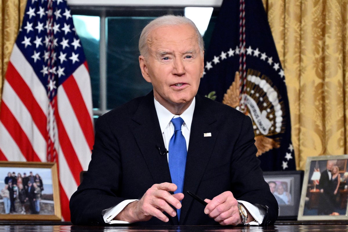 Biden sets record and commutes sentences of 2,500 non-violent drug ...