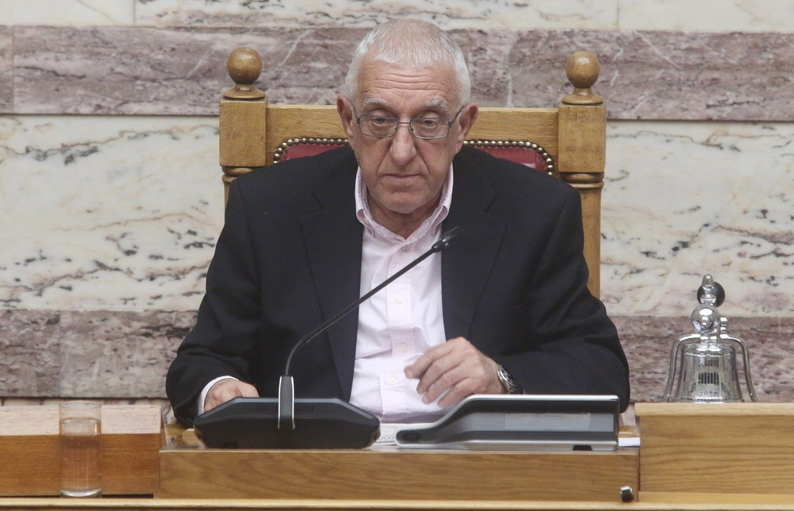 Κακλαμάνης για Άννα - Μπενάκη Ψαρούδα: Την αποχαιρετώ με βαθιά θλίψη