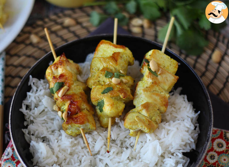 Chicken skewers with satay sauce, a culinary journey to asia!