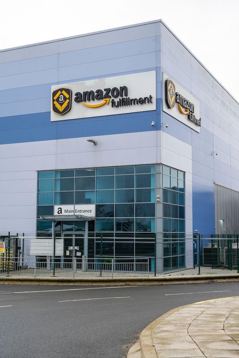 Amazon team in Daventry celebrates as company is named top employer for ...