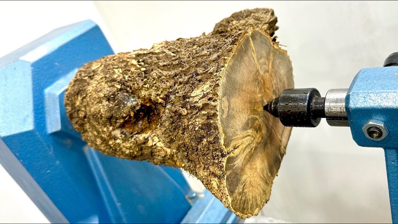 Woodturning - A 226 Year Old Log