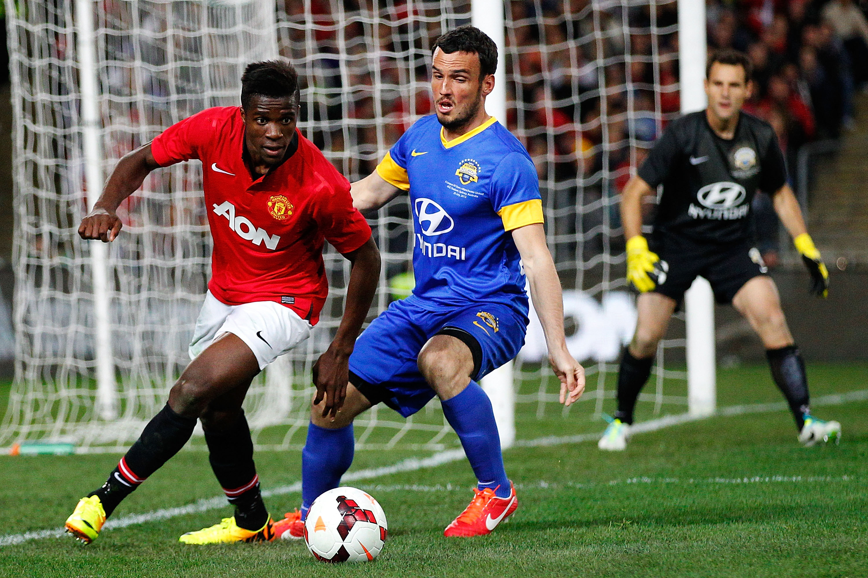 Ex-Man Utd man signed for £15m on verge of shock loan switch as he ...