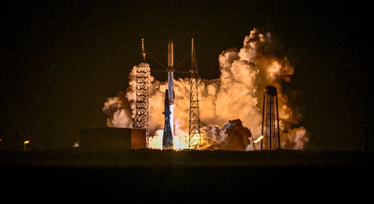 Jeff Bezos's space project explained as New Glenn reaches orbit on ...