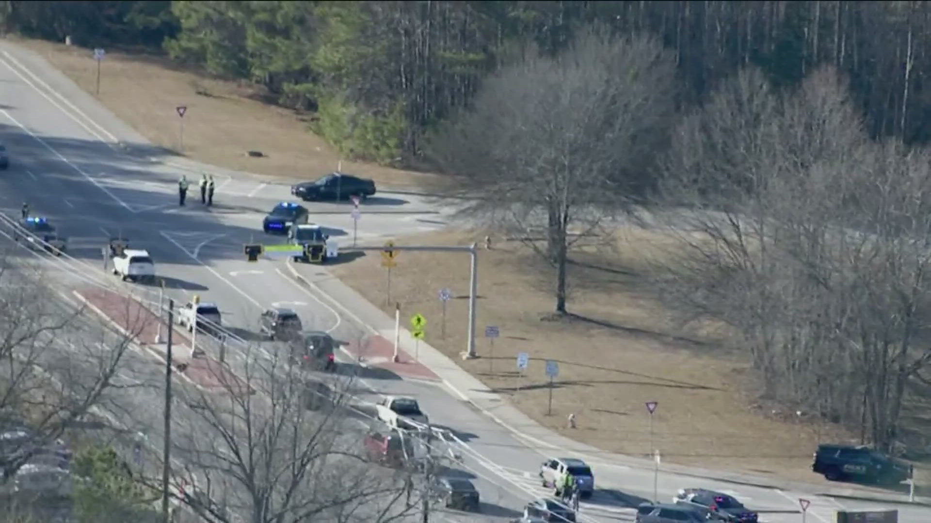 Student injured after shooting self at Lindley Middle School in Cobb ...