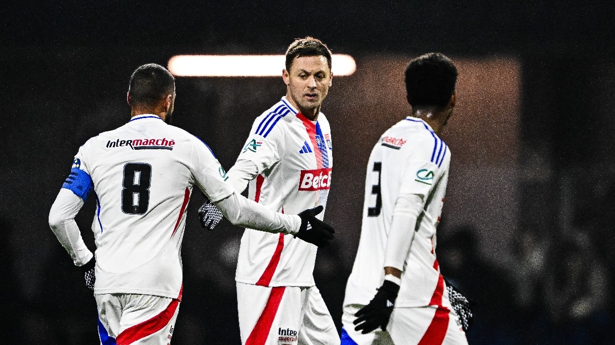 Lyon to review fan violence after French Cup exit to fifth-tier team