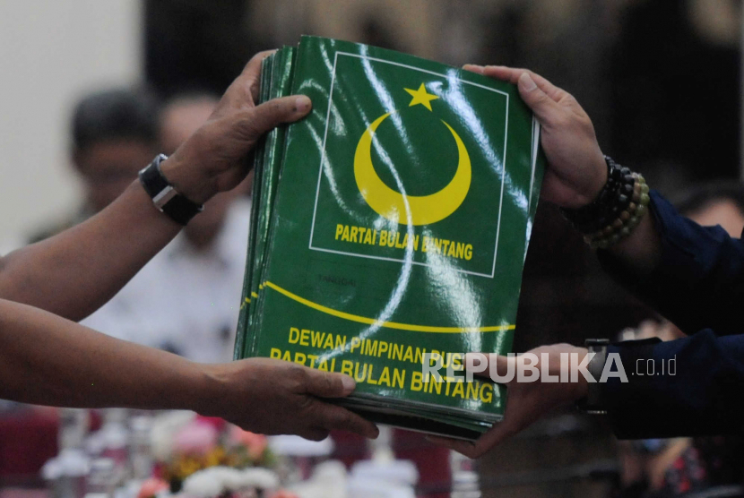 Keponakan Yusril Terpilih Jadi Ketua Umum PBB, Ini Gagasan Gugum Ridho ... Keponakan Yusril Terpilih Jadi Ketua Umum PBB, Ini Gagasan Gugum Ridho ...